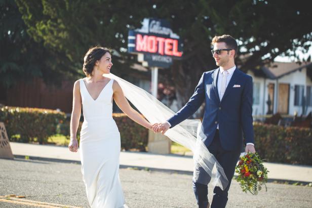 Motel wedding | Honestweddingadvice.com