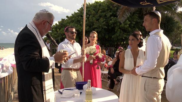 90 Day Fiancé Weddings | TLC.com