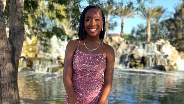 Must-See TLC Prom Photos | TLC.com
