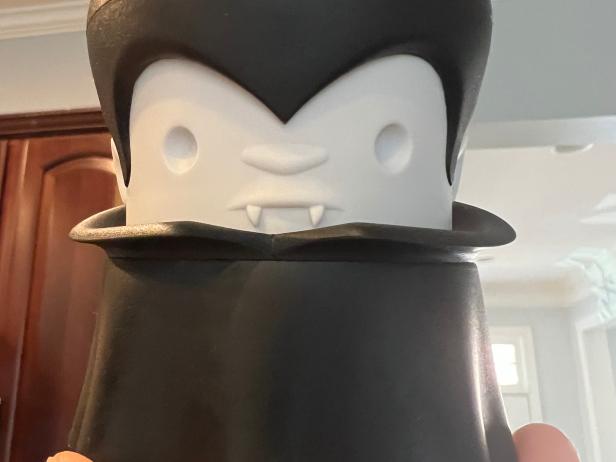 Ototo Gracula Garlic Crusher 2025 | TLC.com