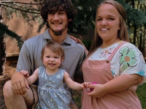 7 Little Johnstons: Liz & Brice Are Expecting Baby #2! | TLC.com
