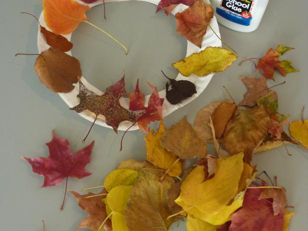 Thanksgiving Craft: Leaf Wreath | TLC.com