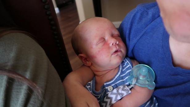 Zach and Tori Introduce Baby Jackson | TLC.com